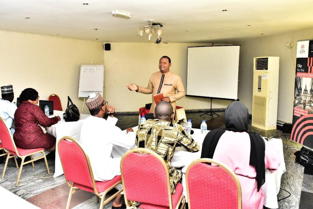 How journalists can ensure safety in the face 266 attacks in six years ...